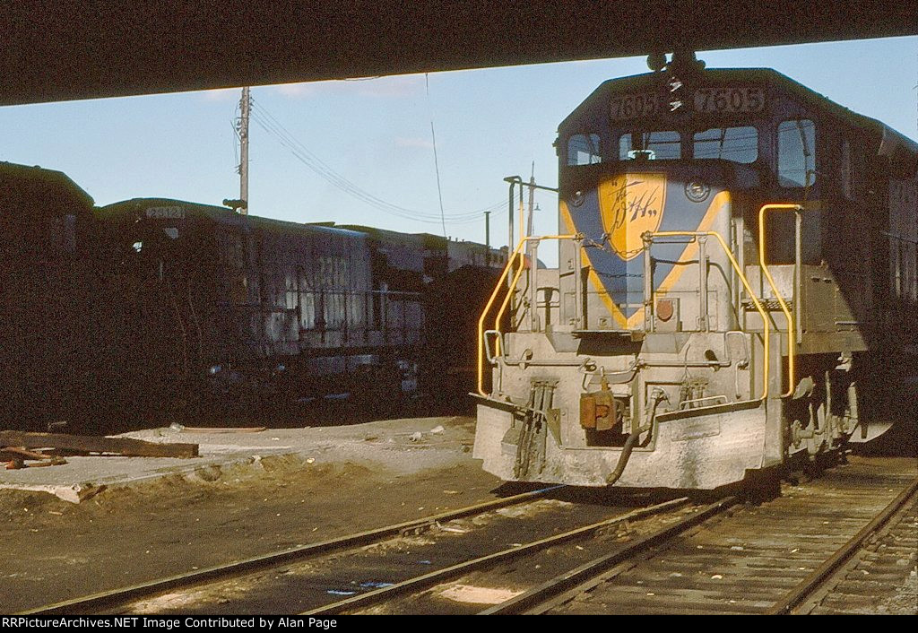 D&H GP39-2 7605 and U23B 2312
